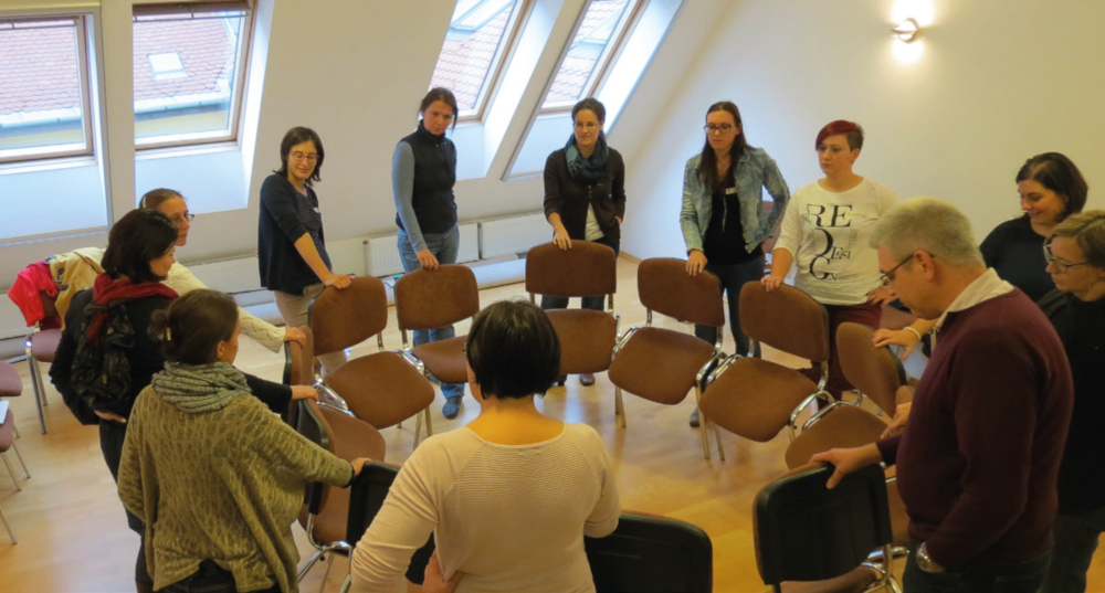 A partnership of generations for a more sensitive society - - Tempus ...